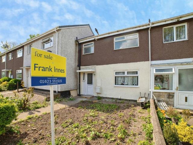3 bedroom terraced house for sale