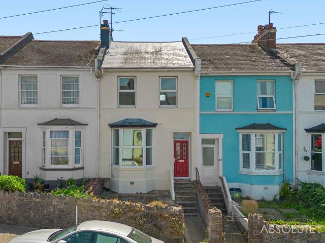 3 bedroom terraced house for sale