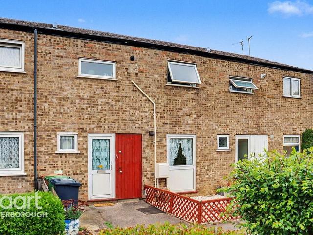 3 bedroom terraced house for sale