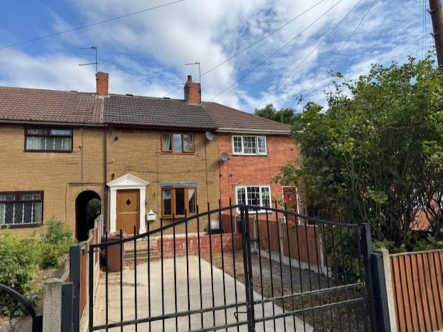 3 bedroom terraced house for sale