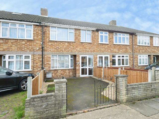 3 bedroom terraced house for sale