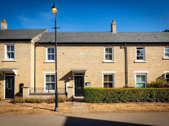3 bedroom terraced house for sale