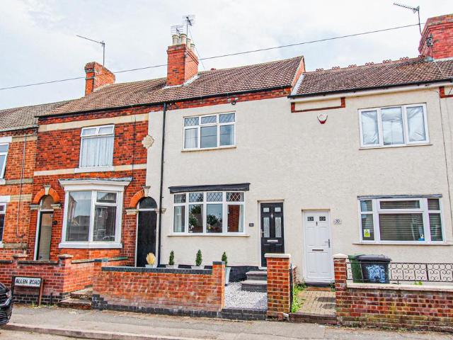 3 bedroom terraced house for sale