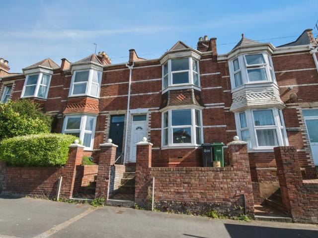3 bedroom terraced house for sale