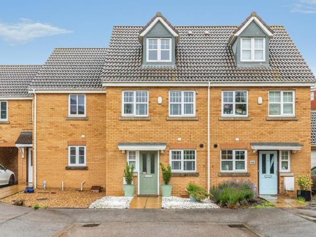 3 bedroom terraced house for sale