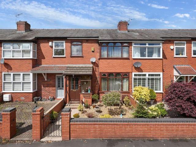 3 bedroom terraced house for sale