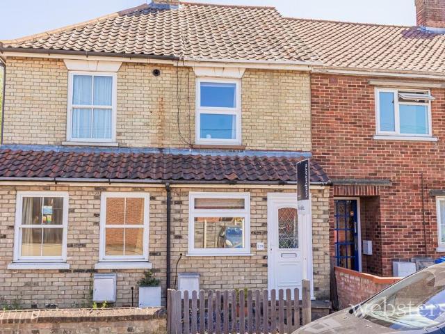 3 bedroom terraced house for sale