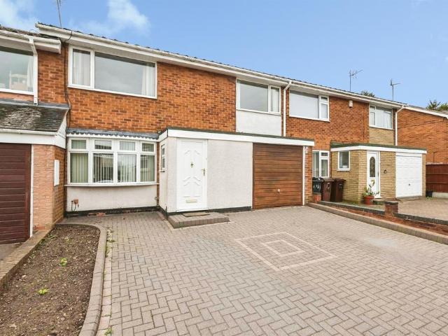 3 bedroom terraced house for sale