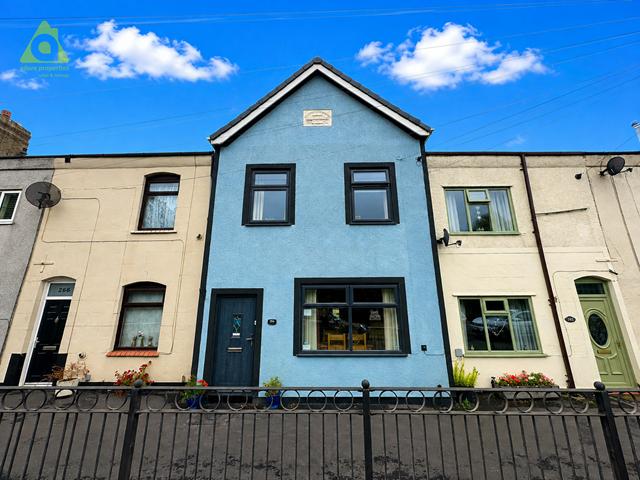 3 bedroom terraced house for sale