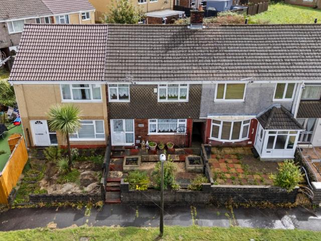 3 bedroom terraced house for sale
