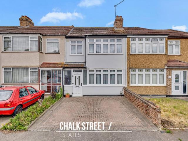 3 bedroom terraced house for sale