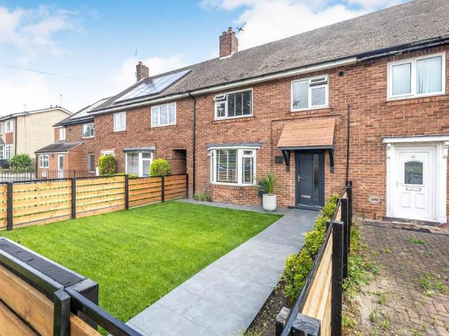 3 bedroom terraced house for sale