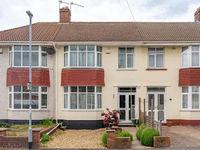 3 bedroom terraced house for sale