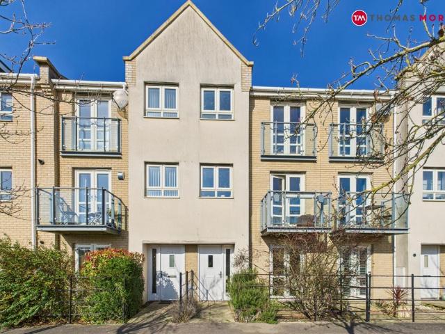 4 bedroom terraced house for sale