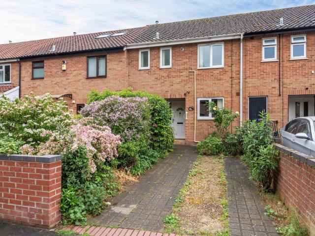 3 bedroom terraced house for sale