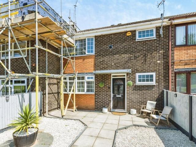 3 bedroom terraced house for sale