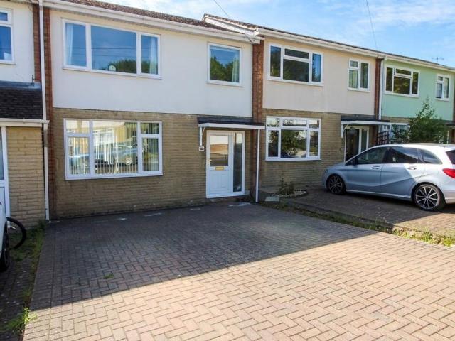 3 bedroom terraced house for sale