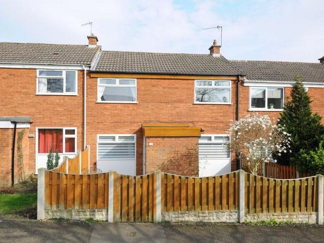3 bedroom terraced house for sale