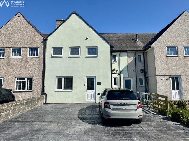 3 bedroom terraced house for sale