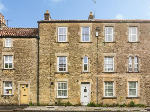 3 bedroom terraced house for sale
