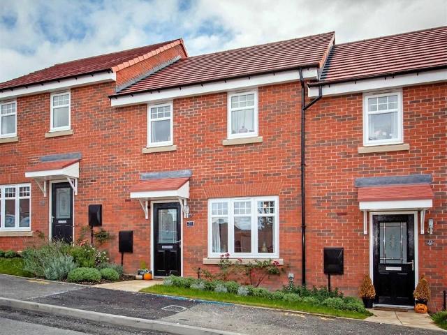 3 bedroom terraced house for sale