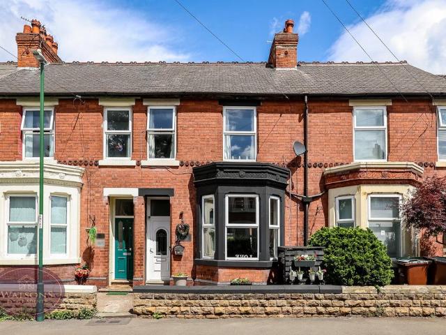 3 bedroom terraced house for sale