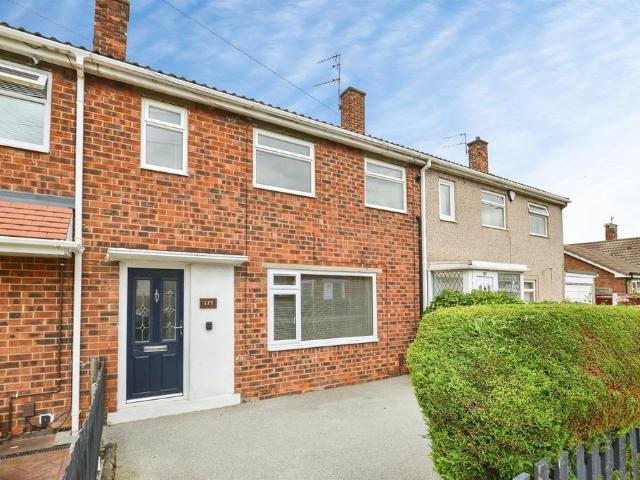 3 bedroom terraced house for sale