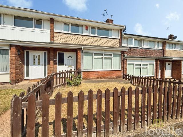 3 bedroom terraced house for sale