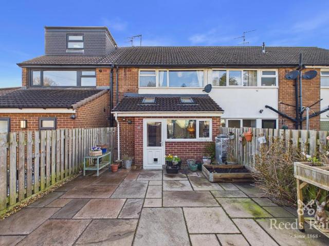3 bedroom terraced house for sale