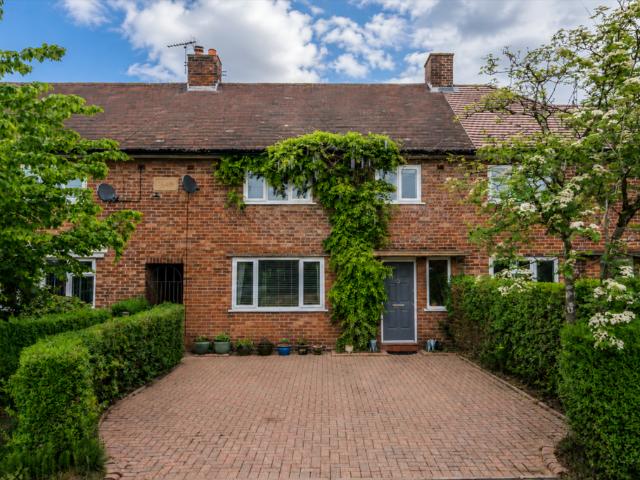 3 bedroom terraced house for sale