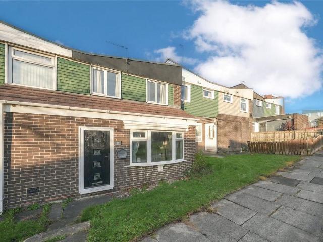 3 bedroom terraced house for sale