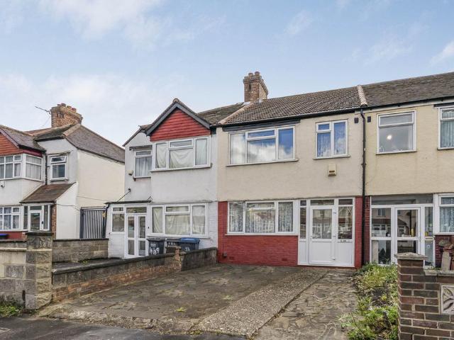 3 bedroom terraced house for sale