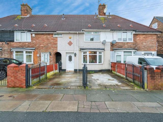 3 bedroom terraced house for sale