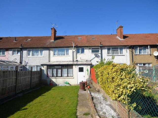 3 bedroom terraced house for sale