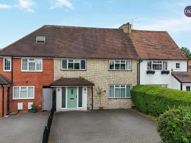 3 bedroom terraced house for sale