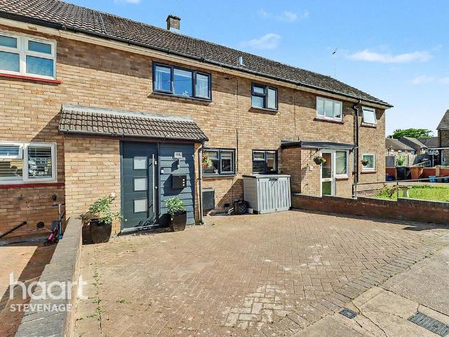 3 bedroom terraced house for sale