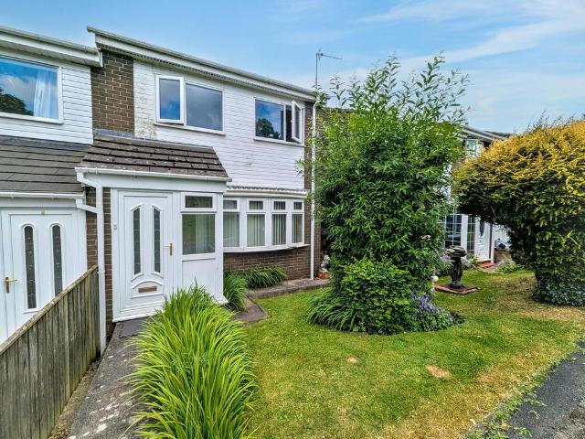 3 bedroom terraced house for sale
