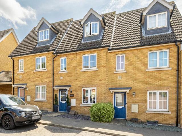3 bedroom terraced house for sale