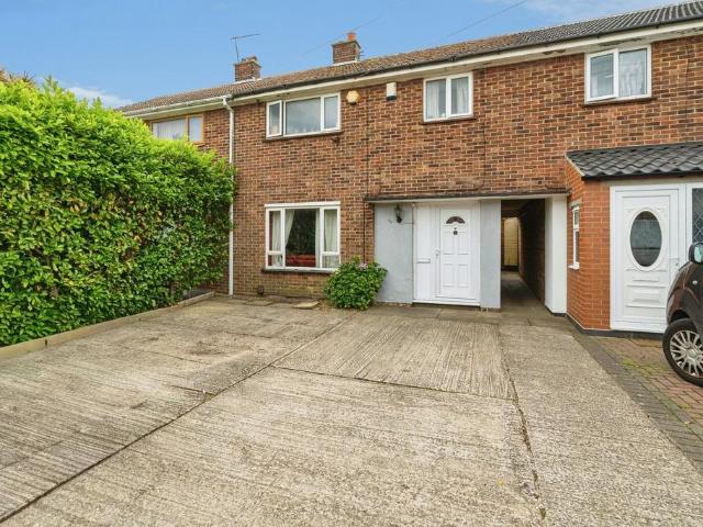 3 bedroom terraced house for sale