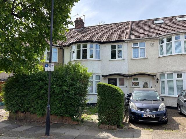 3 bedroom terraced house for sale