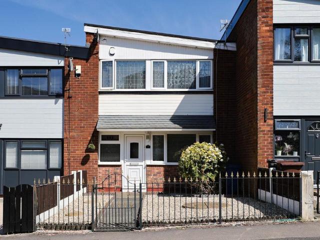 3 bedroom terraced house for sale