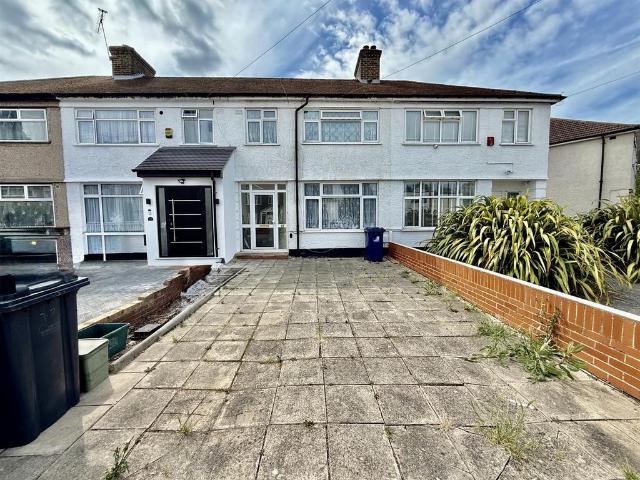 3 bedroom terraced house for sale