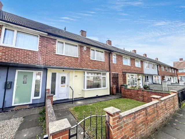 3 bedroom terraced house for sale