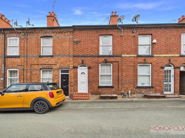 3 bedroom terraced house for sale