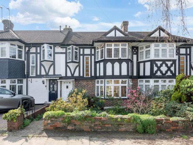 3 bedroom terraced house for sale