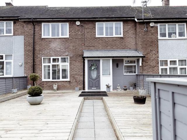 3 bedroom terraced house for sale