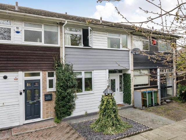 3 bedroom terraced house for sale