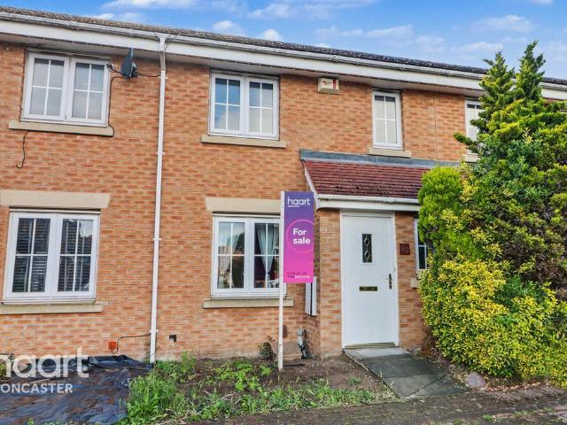 3 bedroom terraced house for sale
