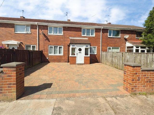 3 bedroom terraced house for sale