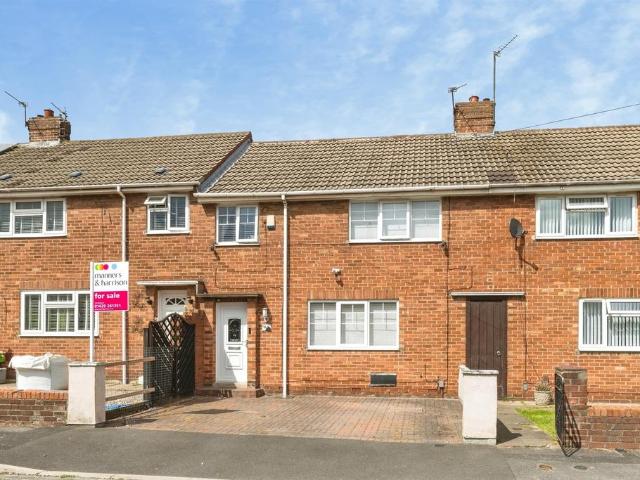3 bedroom terraced house for sale